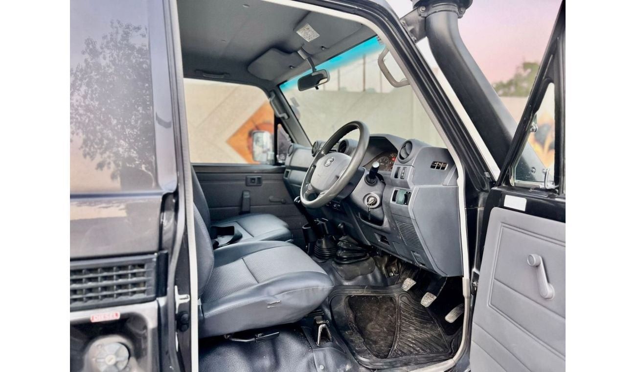 Used Toyota Land Cruiser Pick Up Diesel 4.5 Liter Right Hand Drive ...