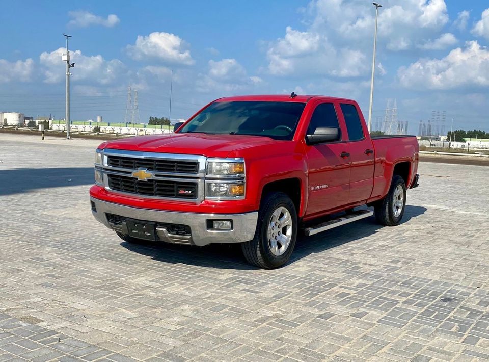 Used Chevrolet Silverado LT2 Z71 2014 for sale in Dubai - 701150
