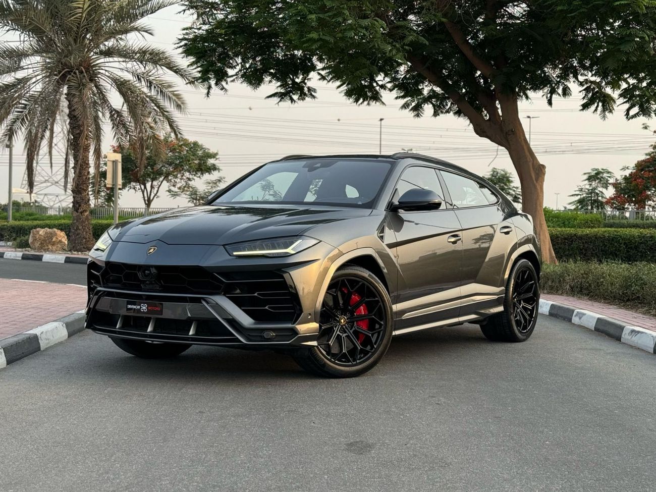 Used Lamborghini Urus STD 4.0T V8 2020 for sale in Dubai - 861801