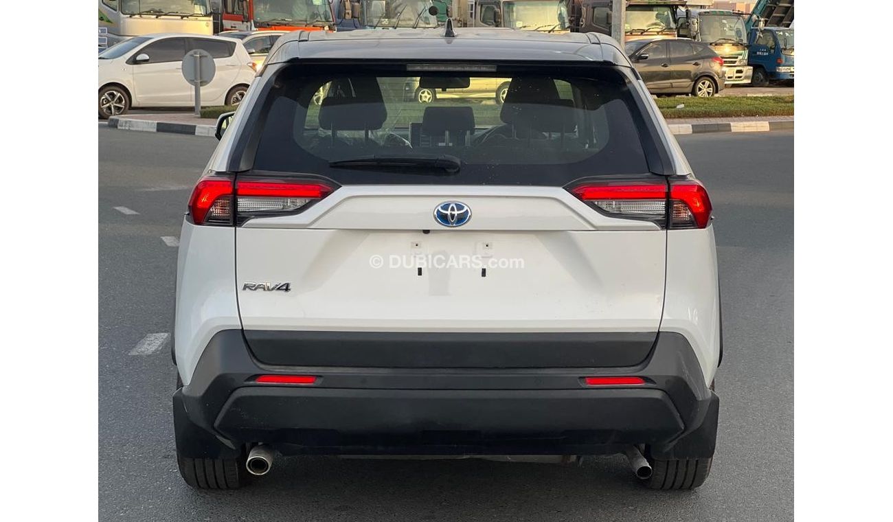Used Toyota RAV4 2020 for sale in Dubai - 660063