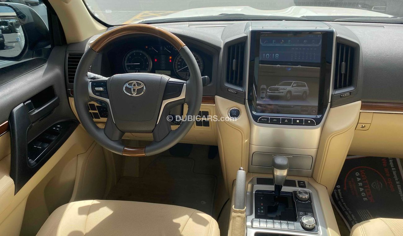 Used Toyota Land Cruiser GCC Full option, V8 VX.R, 5.7L 2017 for sale ...