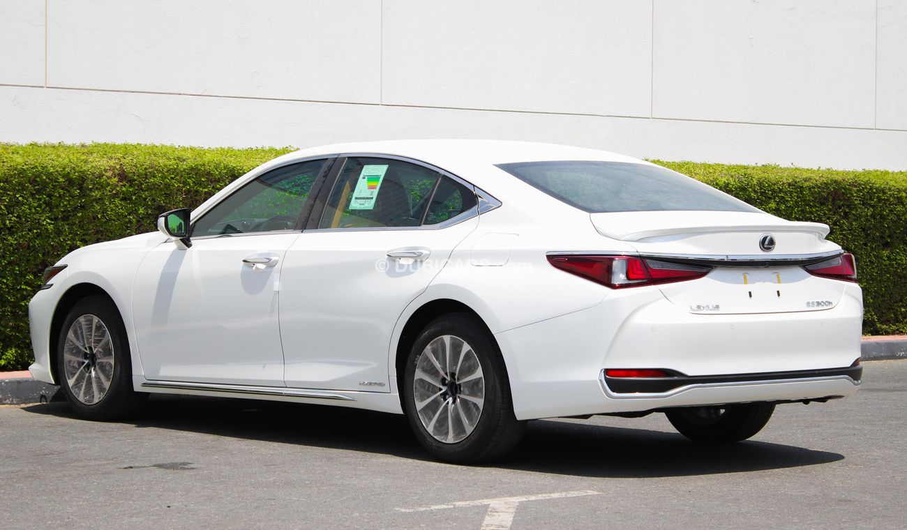 New Lexus ES 300 Hybrid 2022 for sale in Dubai - 542483