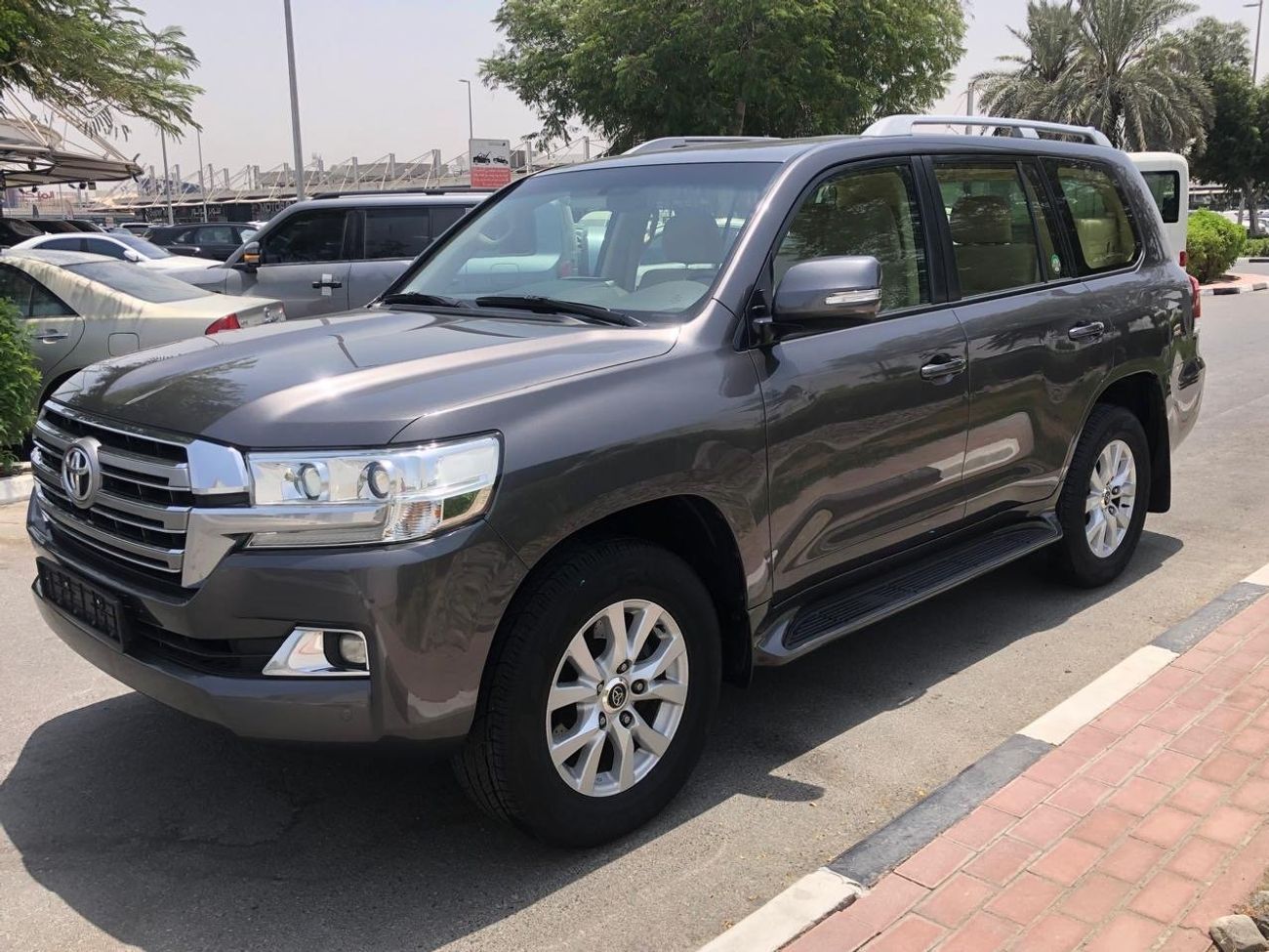 Used Toyota Land Cruiser EXR 4.6L 4WD 2016 for sale in Dubai - 883344