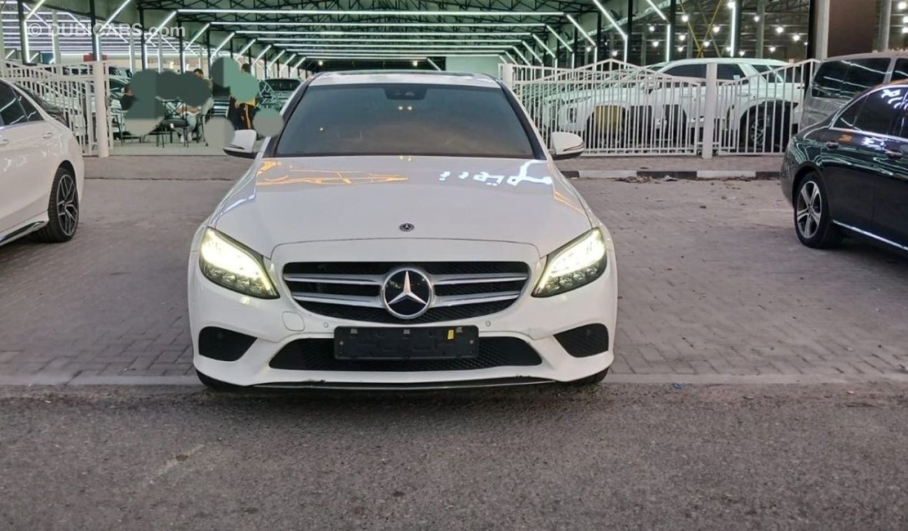 Used Mercedes-Benz C 220 2019 for sale in Dubai - 705982