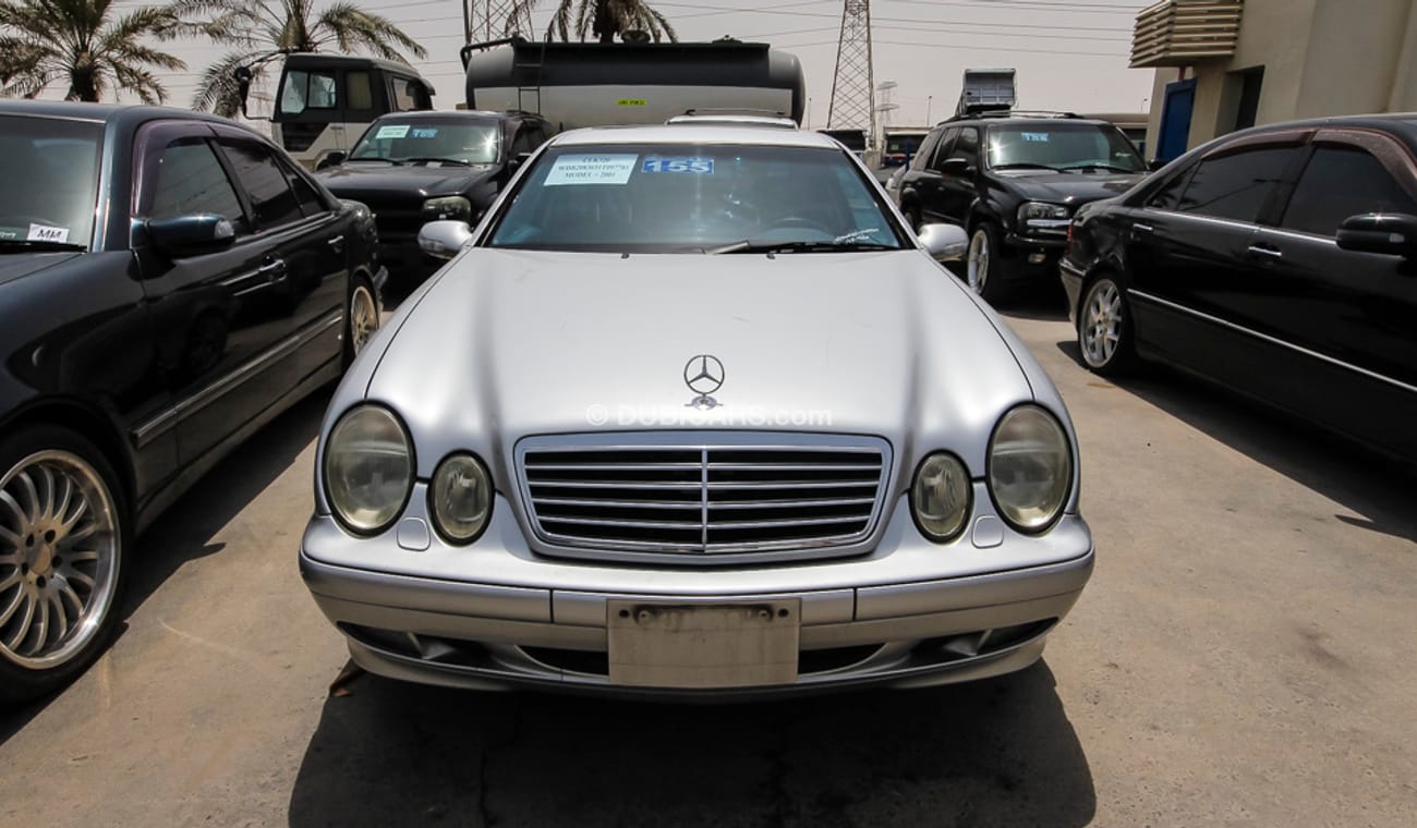 مستعملة مرسيدس بنز CLK 320 2001 للبيع في دبي - 27340