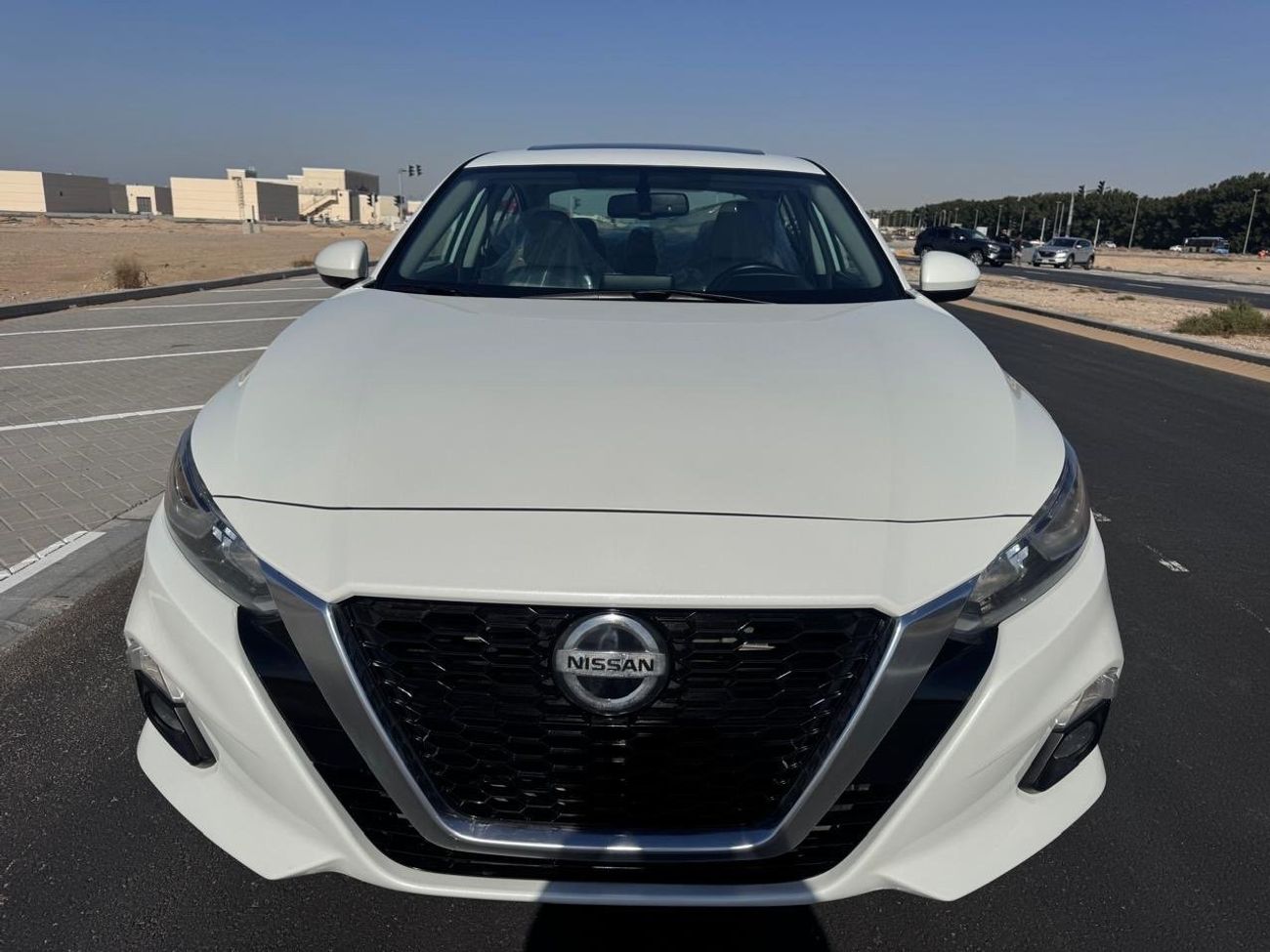 Used Nissan Altima 2.5 SV 2021 for sale in Sharjah - 813897