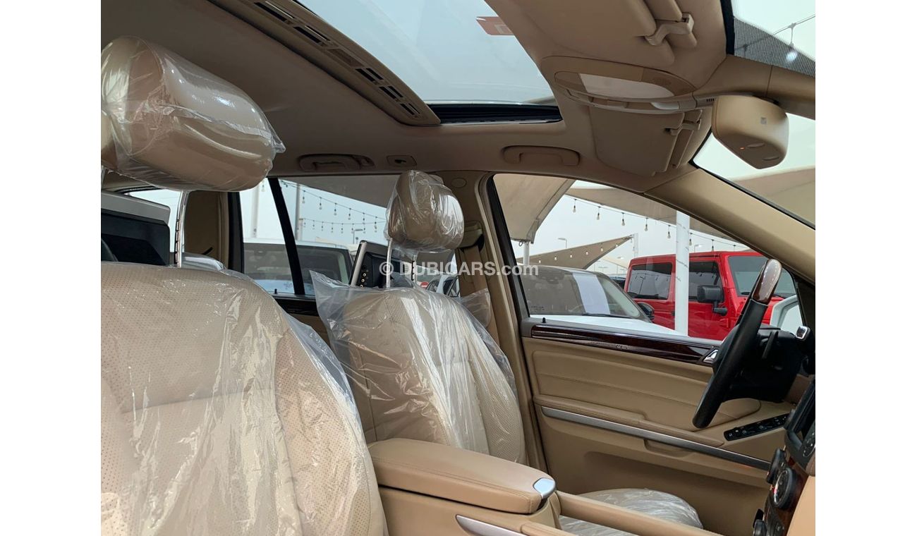 Used Mercedes-Benz GL 500 Std 2012 for sale in Dubai - 697186