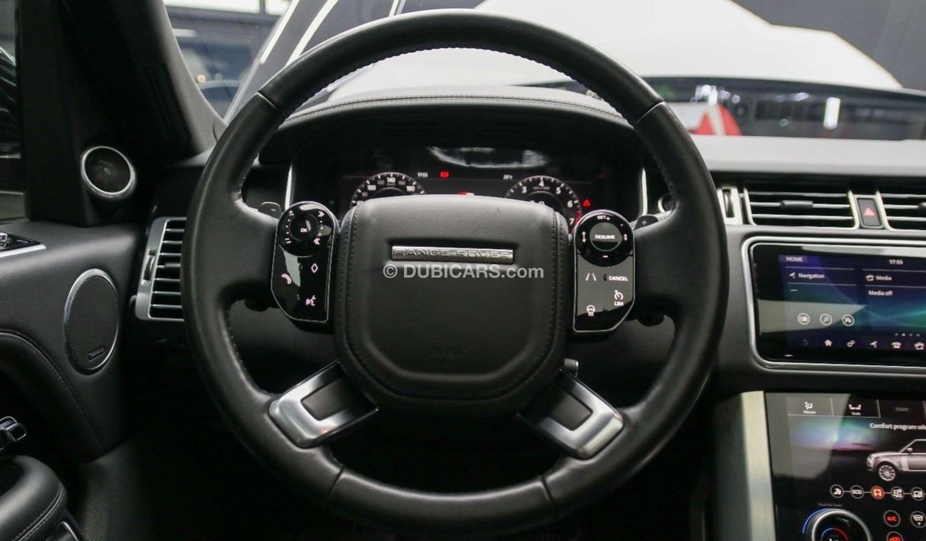 Used Land Rover Range Rover 2019 for sale in Dubai - 561754