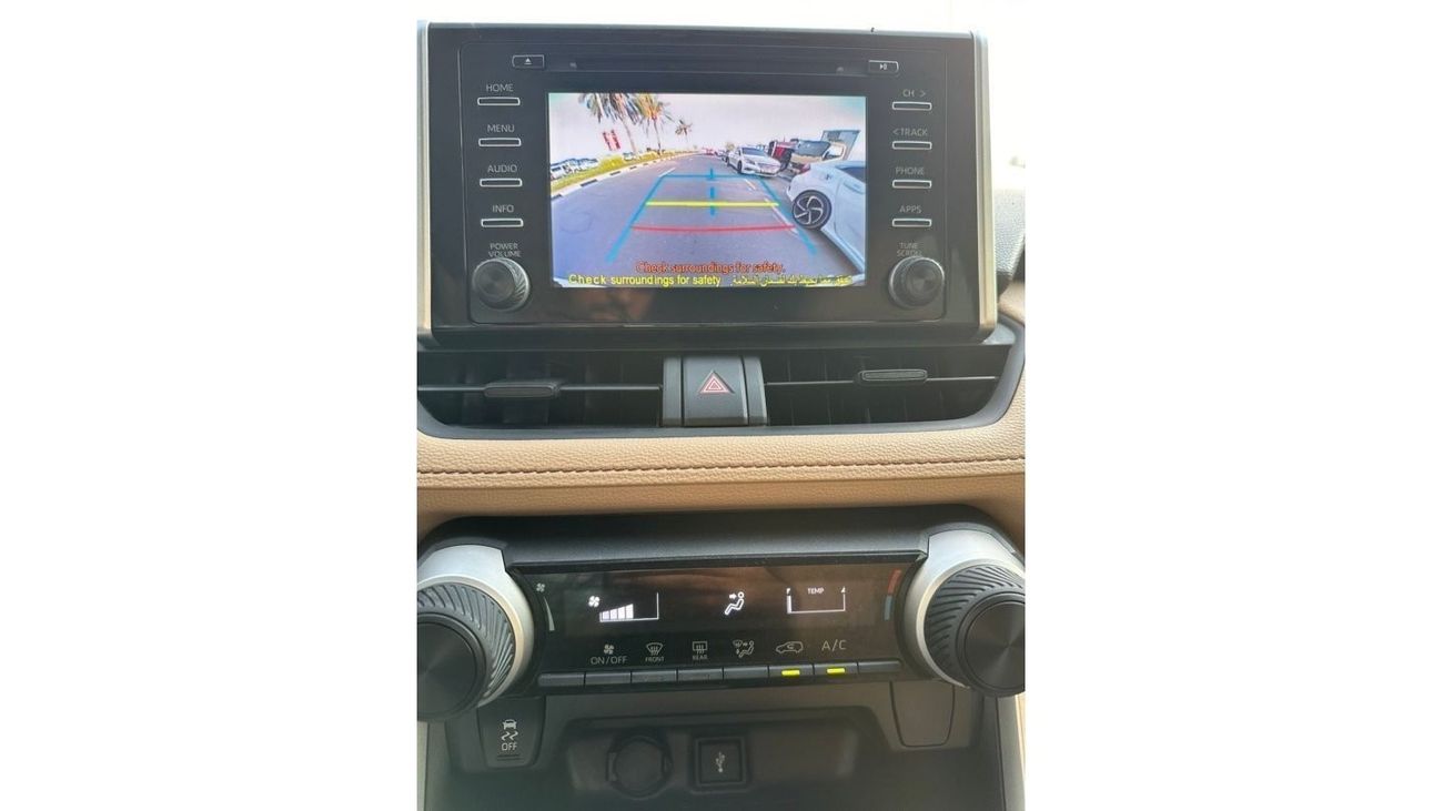 Used Toyota RAV4 LE 2022 RAV4 GCC 2022 for sale in Dubai - 755780