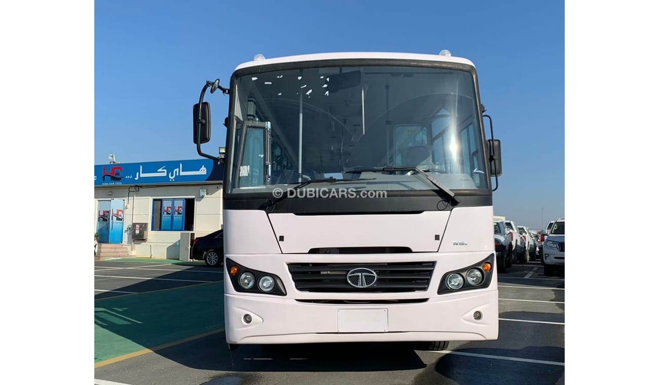 New Tata LPO 1618 62 Seats 2022 for sale in Dubai - 541530