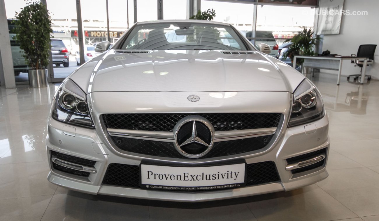 مستعملة مرسيدس بنز SLK 200 2014 للبيع في دبي - 9963
