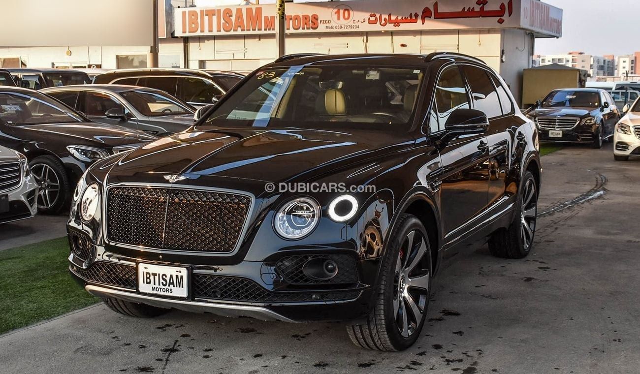Used Bentley Bentayga 2019 for sale in Dubai - 815055