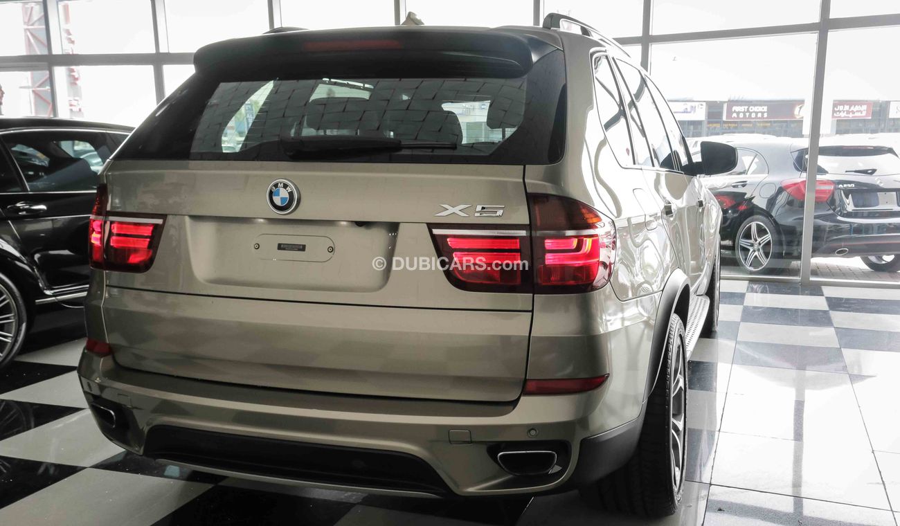 Used BMW X5 Xdrive 50i 2012 for sale in Dubai - 106977