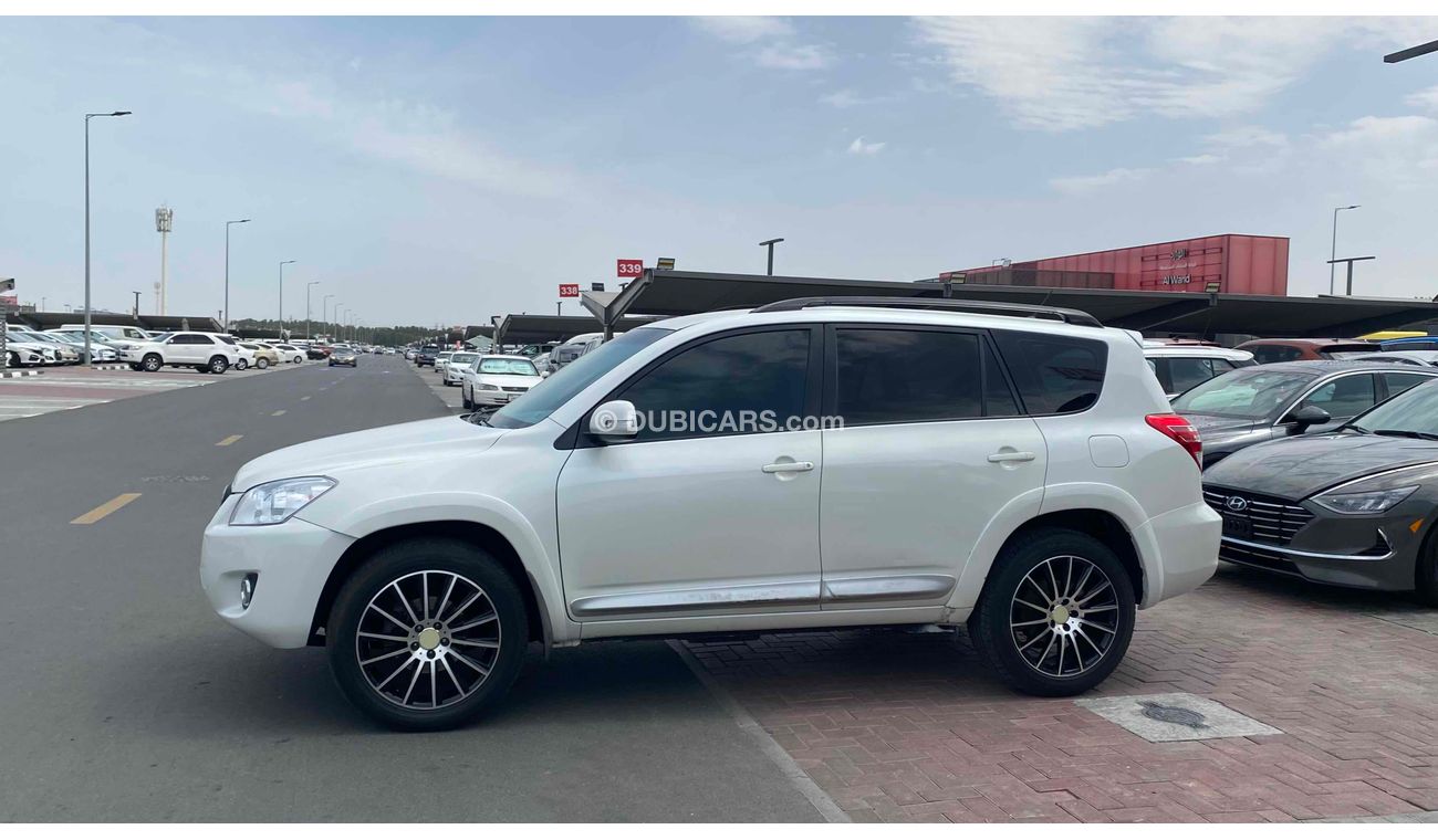 Used Toyota RAV4 GCC, 2009 for sale in Sharjah - 606060