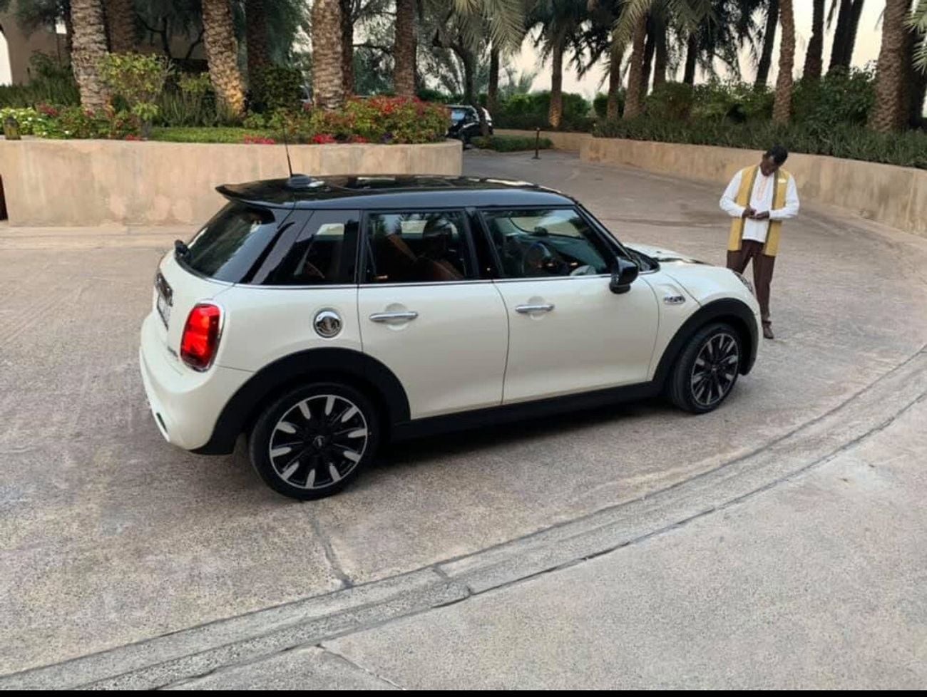 Used Mini Cooper S Vanilla 2020 for sale in Dubai - 824196