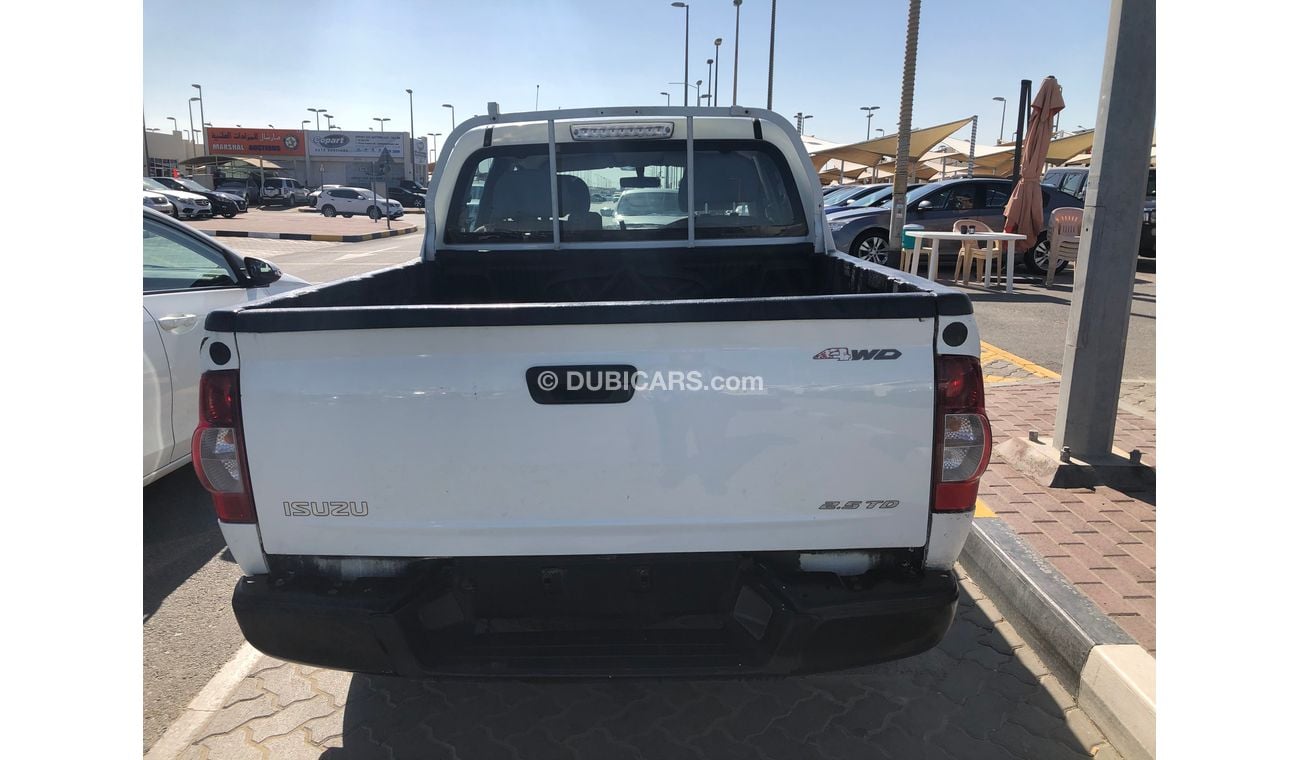 Used Isuzu DMax D/c pick up 4x4, Diesel.model:2012.Excellent condition ...
