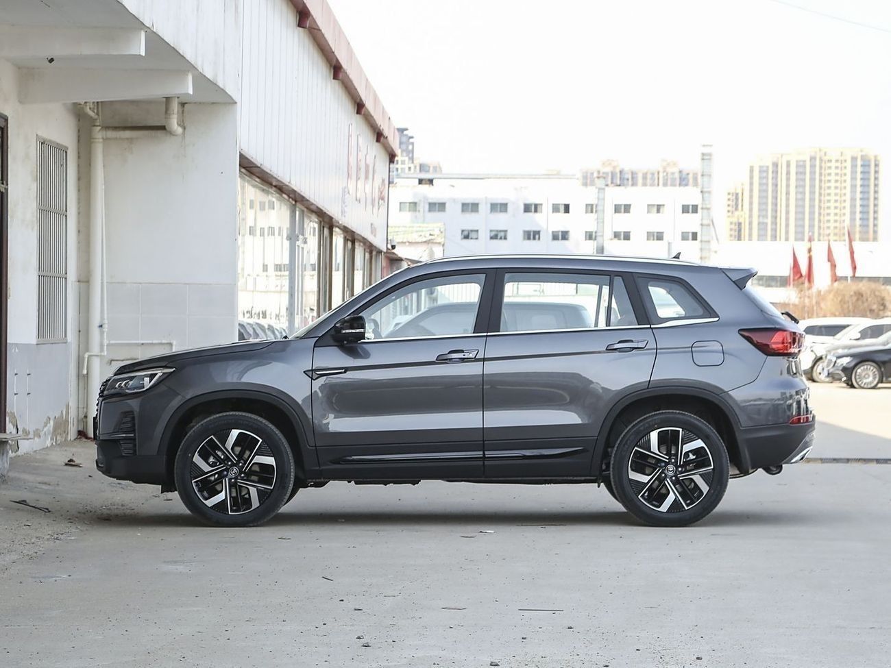 جديدة تشنجان CS75 1.5T DCT Full option Grey 2024 للبيع في دبي - 833710