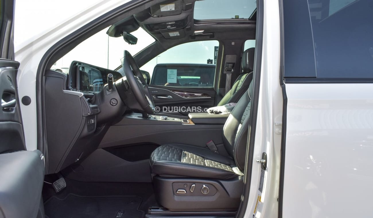 Used Cadillac Escalade Sport Platinum 600 2022 for sale in Dubai - 689560
