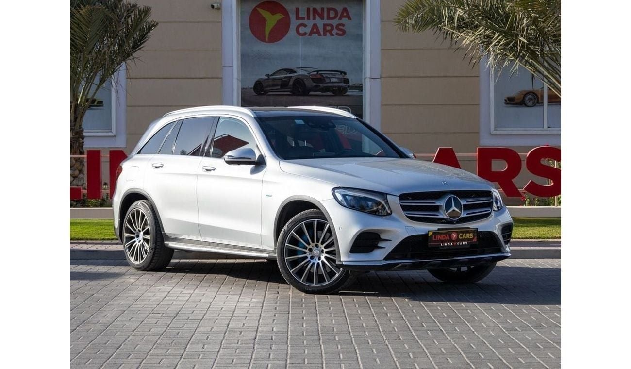 Used Mercedes-Benz GLC 350 GLC350e 2017 for sale in Dubai - 820012