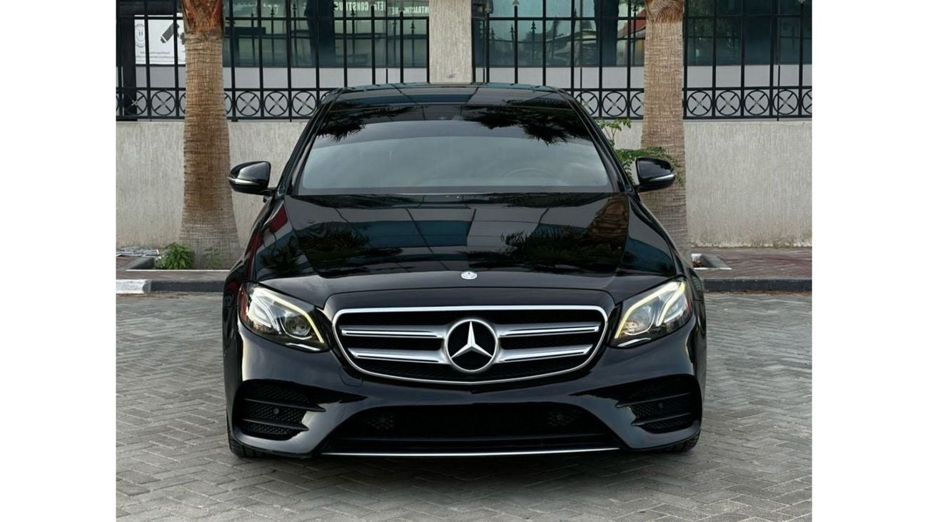 Used Mercedes-Benz E300 Std 2017 for sale in Dubai - 714621