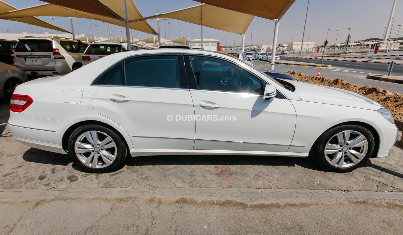 Used Mercedes-Benz E300 Avantgarde 2011 for sale in Dubai - 74092
