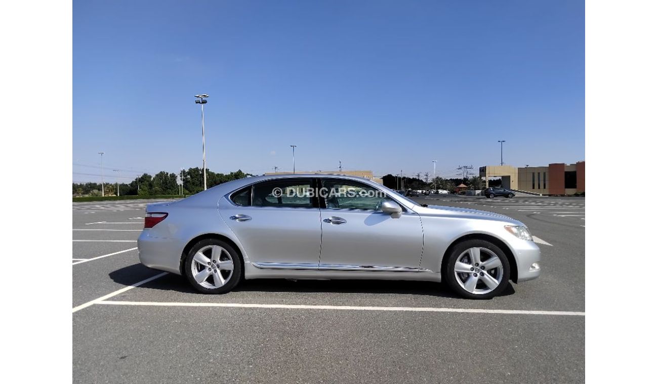 Used Lexus LS460 2009 2009 for sale in Sharjah - 697015