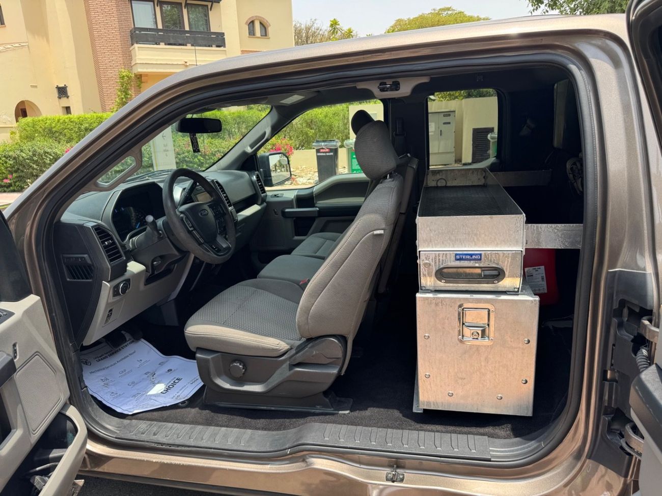 Used Ford F 150 XLT 4x2 2019 for sale in Dubai - 883457