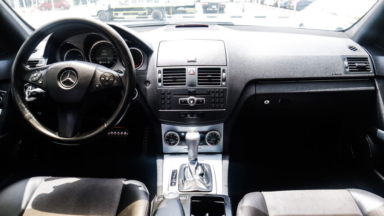 Used Mercedes-Benz C200 2011 for sale in Sharjah - 448660