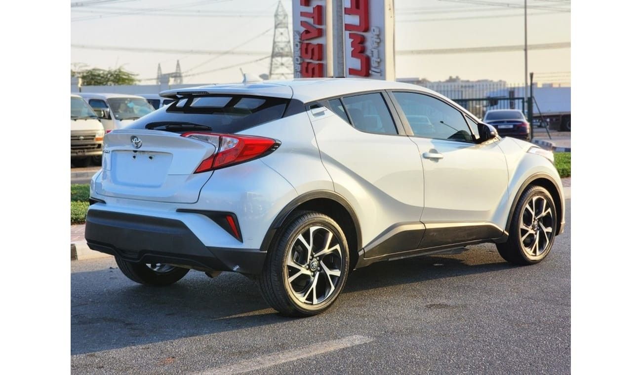 مستعملة تويوتا CHR TOYOTA C-HR 2018 للبيع في دبي - 793303