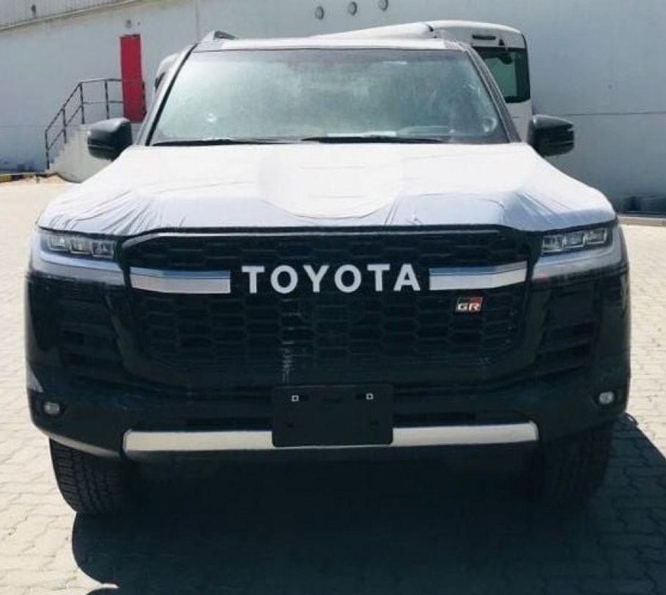 New Toyota Land Cruiser TOYOTA LC300 GR SPORT 3.5L TT PETROL 2025 GCC 2025 for sale in Dubai ...