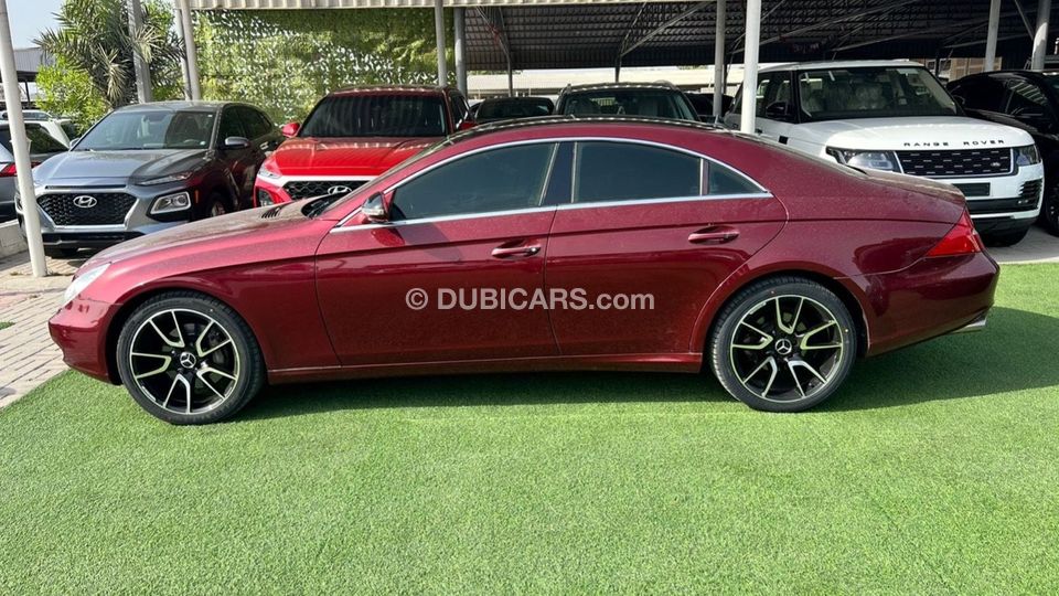 Used Mercedes-Benz CLS 500 2005 for sale in Dubai - 548599