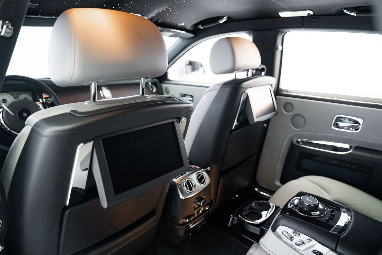 Used Rolls-Royce Ghost SILVER COLLECTION 1 OF 35 2019 for sale in Dubai ...