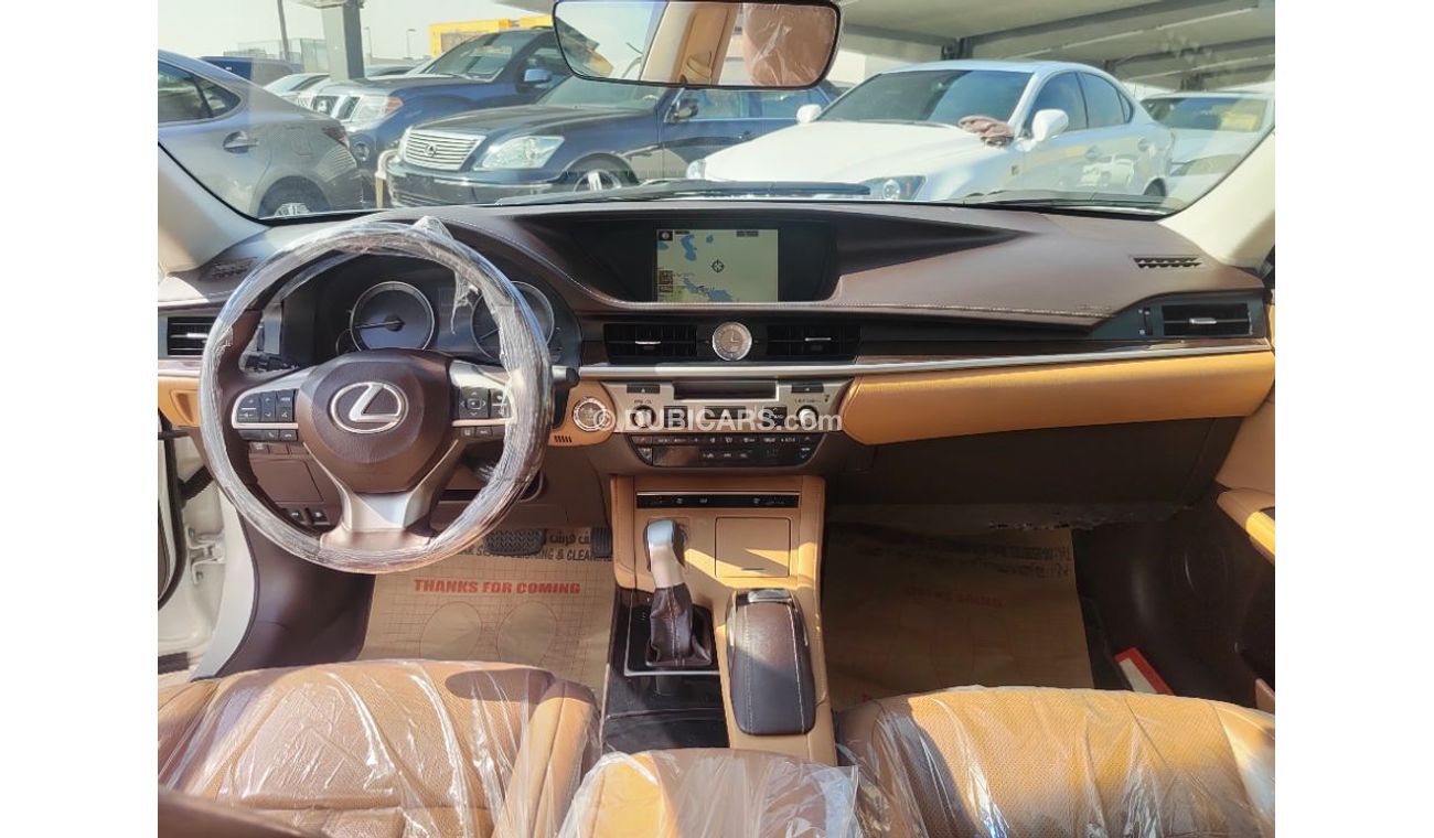 Used Lexus ES350 2017 2017 for sale in Sharjah - 697109