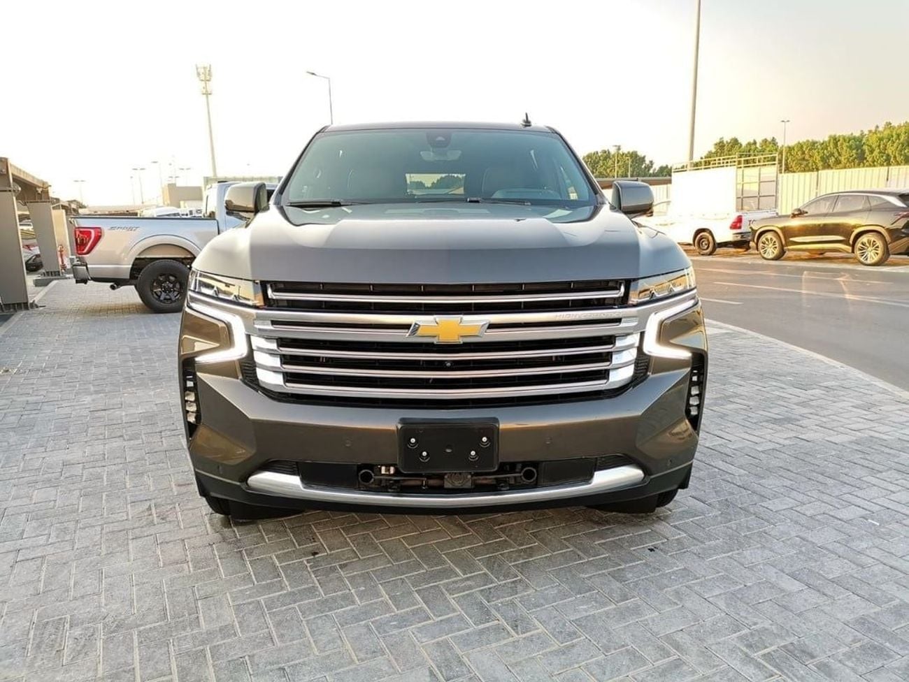 Used Chevrolet Suburban Chevrolet High Country Suburban - 2021 - Dark ...