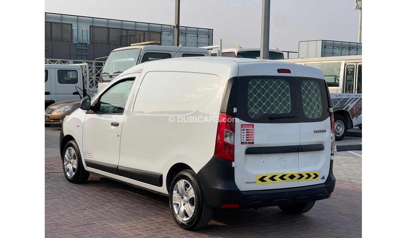 Used Renault Dokker 2020 I Van I Ref#490 2020 for sale in Sharjah - 660224