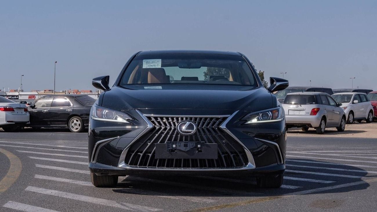 جديدة لكزس ES300h 2025 Lexus ES300h 2.5L AT Hybrid (Black) 2025 للبيع في دبي - 840149