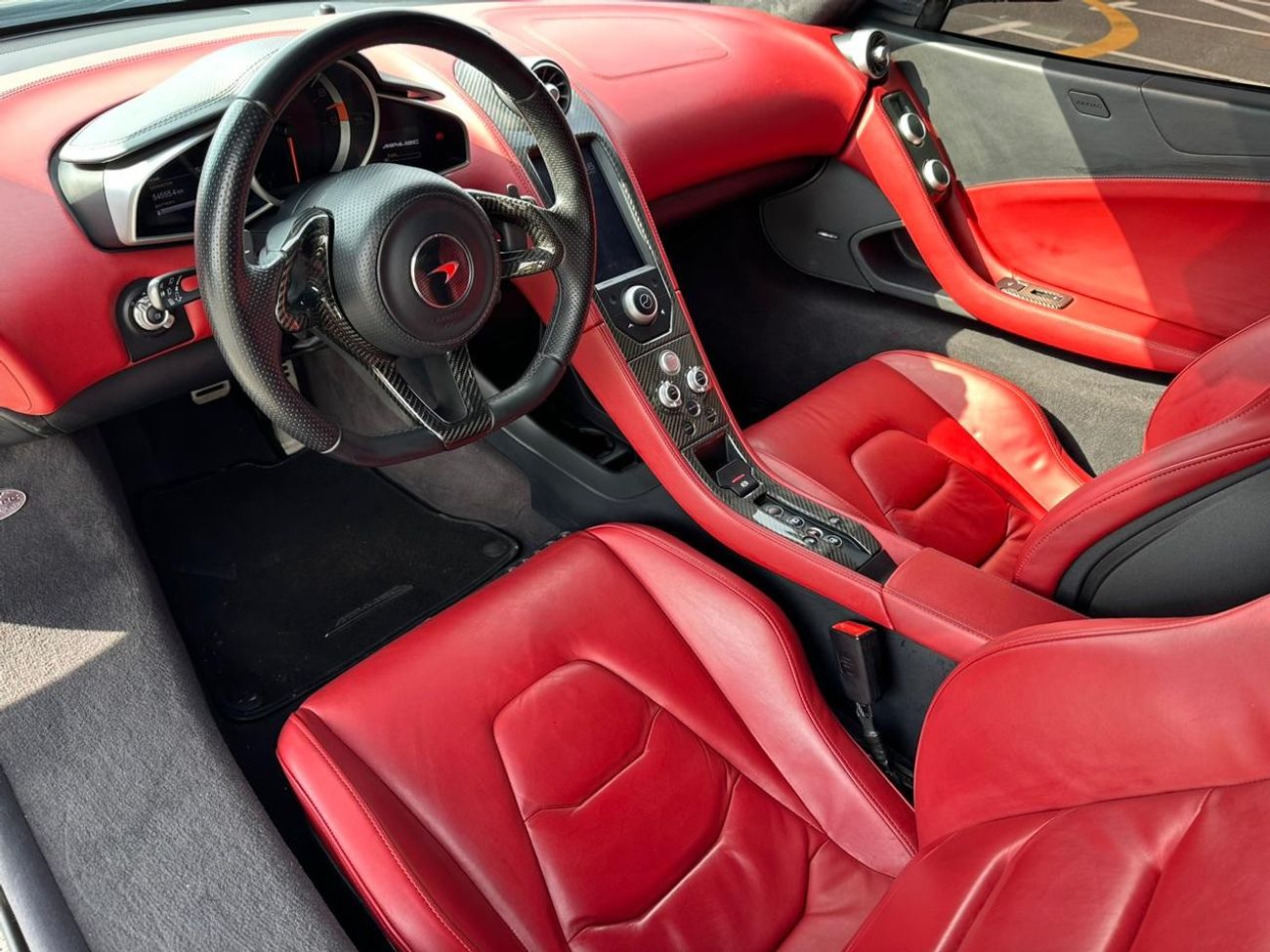 Used McLaren MP4 12C Spider 2013 for sale in Sharjah - 609804