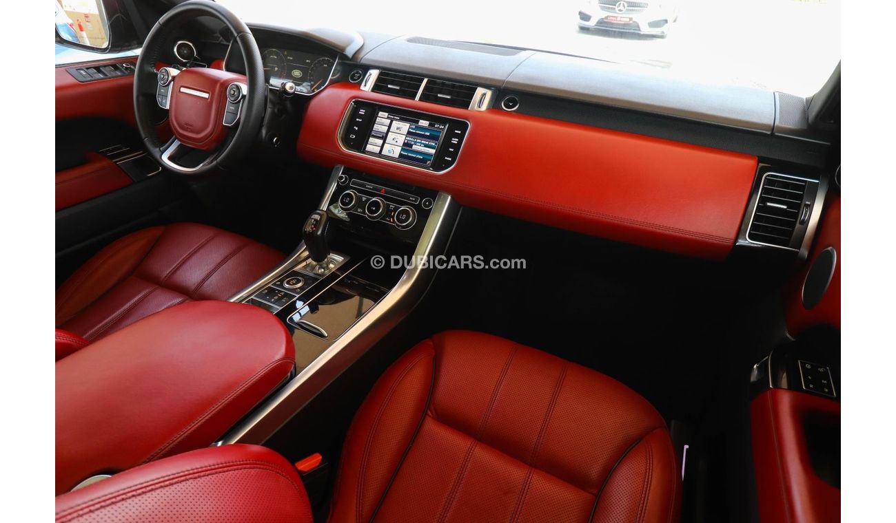 Used Land Rover Range Rover Sport L494 2015 for sale in Dubai - 639870