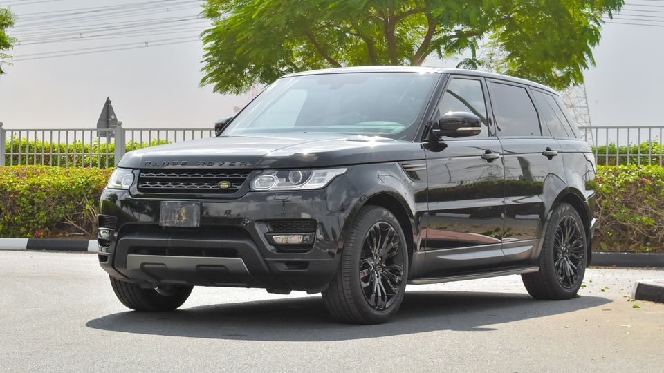 Used Land Rover Range Rover Sport SE 2014 for sale in Dubai - 676541