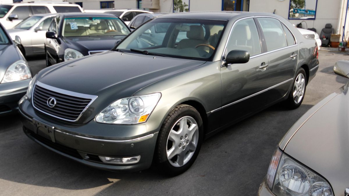 Lexus LS 430 for sale: AED 42,000. Green, 2005