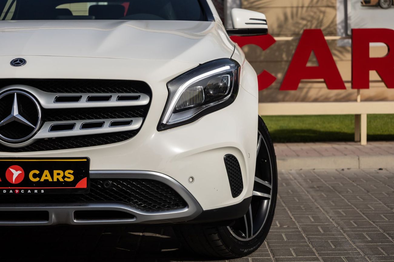 Used Mercedes-Benz GLA 250 Std 2.0L (211 HP) 2018 for sale in Dubai ...