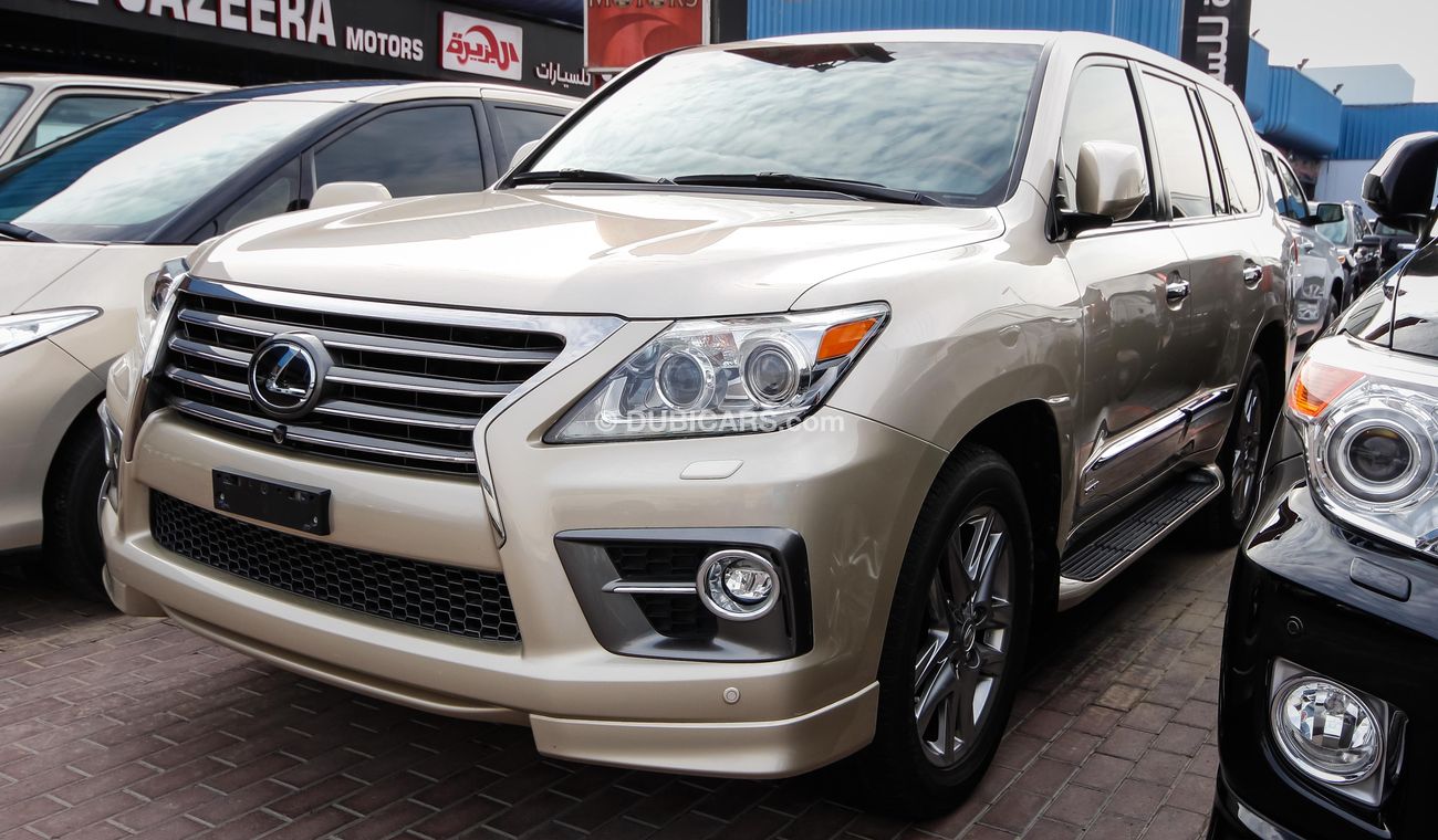 Used Lexus LX570 2014 for sale in Dubai - 92035