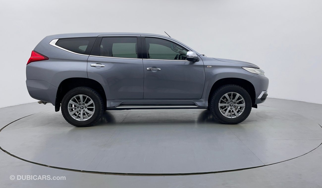 Used Mitsubishi Montero Sport GLS 3000 2016 for sale in Dubai - 489483