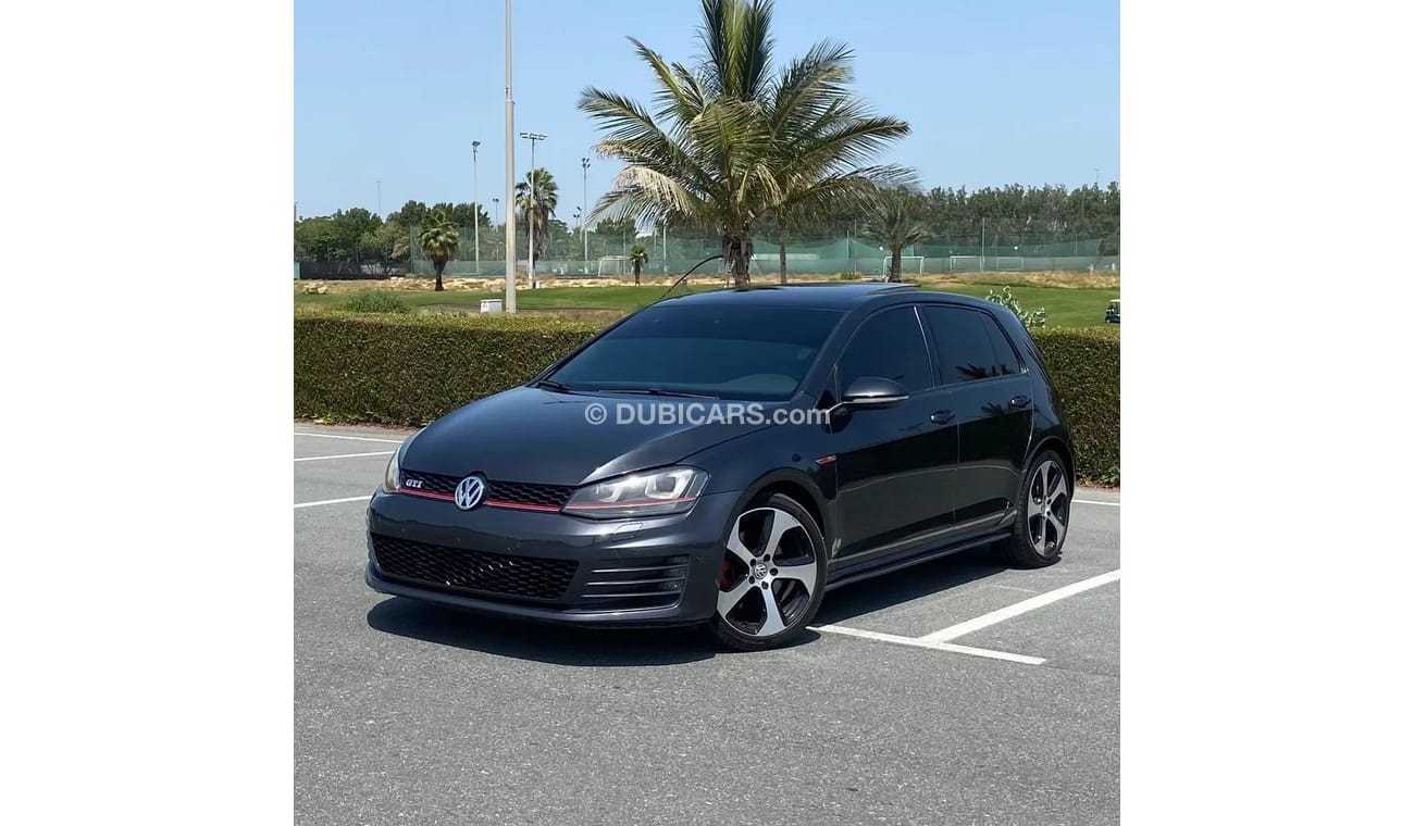 Used Volkswagen Golf GTI 2015 for sale in Dubai - 668548