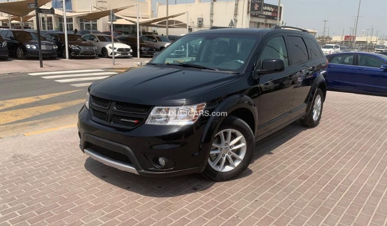 Used Dodge Journey GXT - 7 Seater 2017 for sale in Dubai - 524414