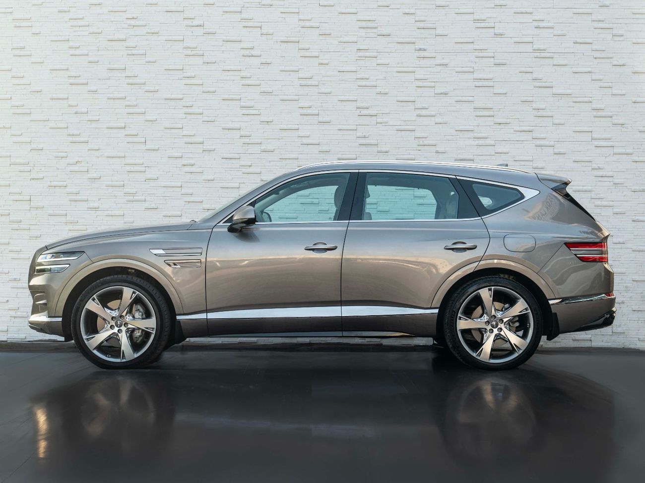 Used Genesis GV80 AED 2,673 PM • GV80 ROYAL • 3.5L TURBOCHARGED V6 • ACTIVE JUMA AL MAJID ...