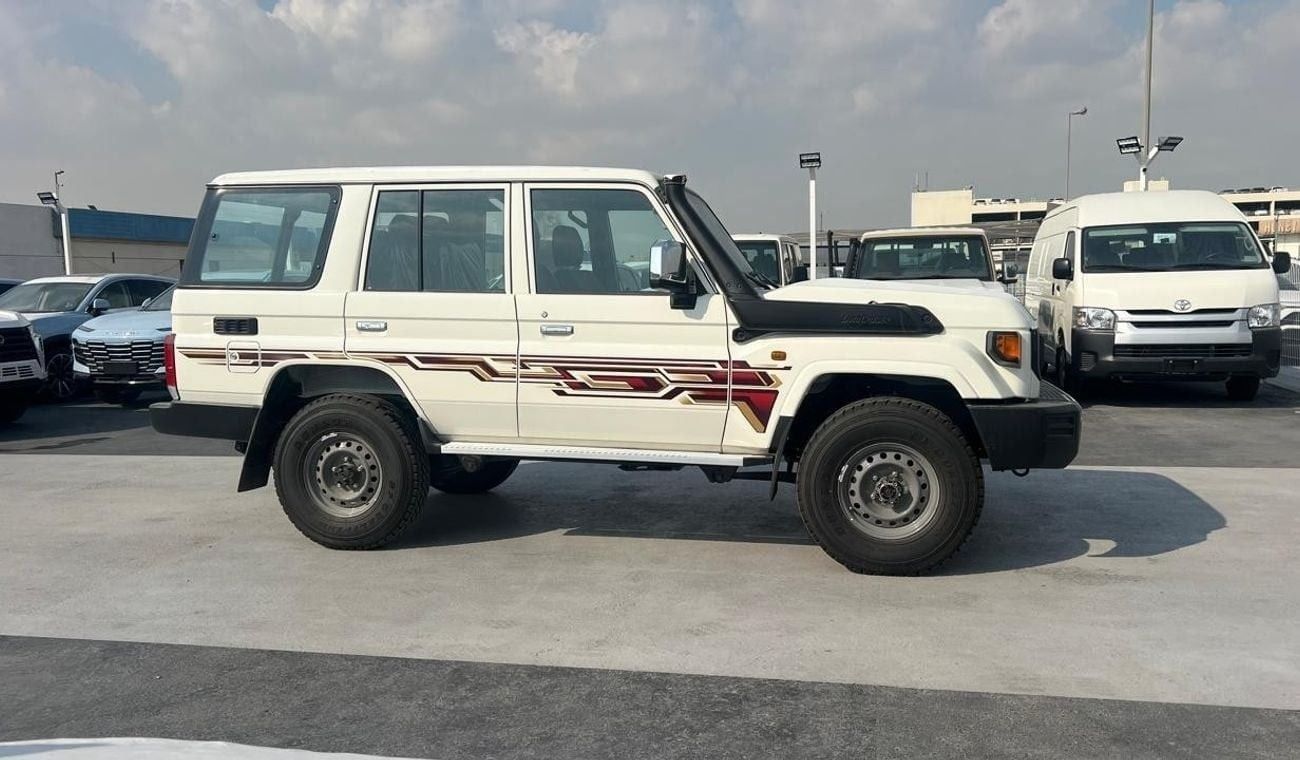 New Toyota Land Cruiser 70 DIESEL 4.5L V8 MT 2024 for sale in Dubai - 814989