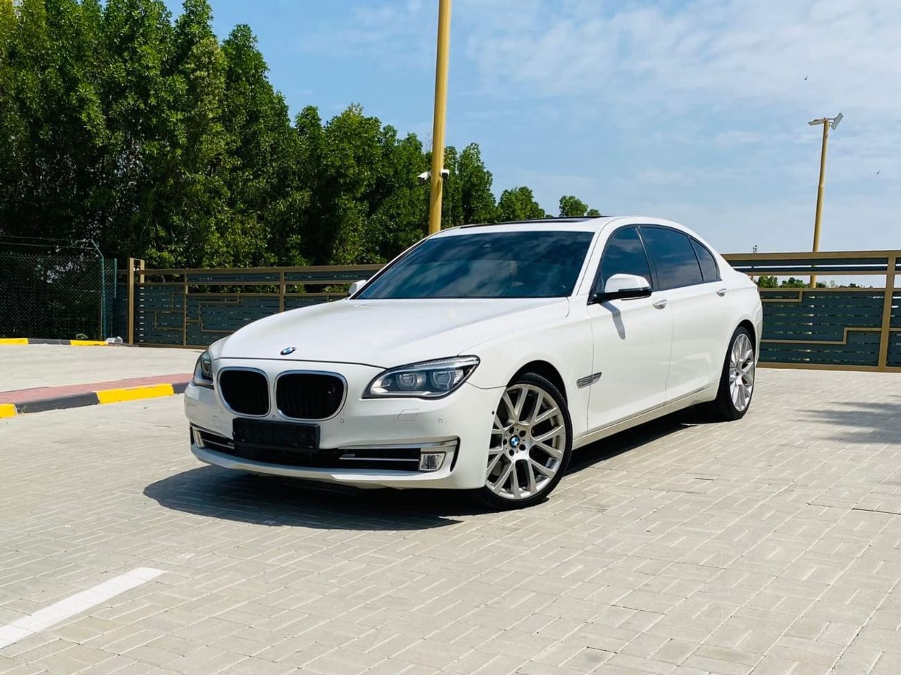 Used BMW 750Li Exclusive Good condition car GCC 2013 for sale in Dubai ...