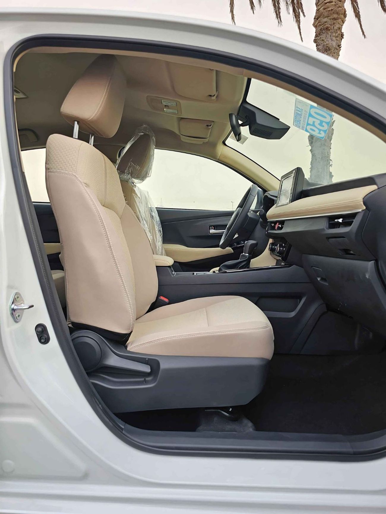 New Toyota Yaris G/ 1.5L PETROL / FULL OPTION / FRONT & REAR PARKING ...