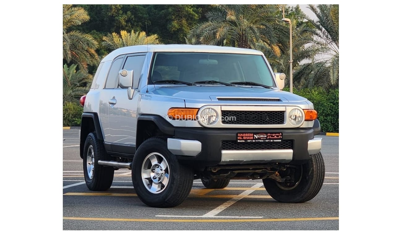 Used Toyota FJ Cruiser GCC 2008 for sale in Sharjah - 679647